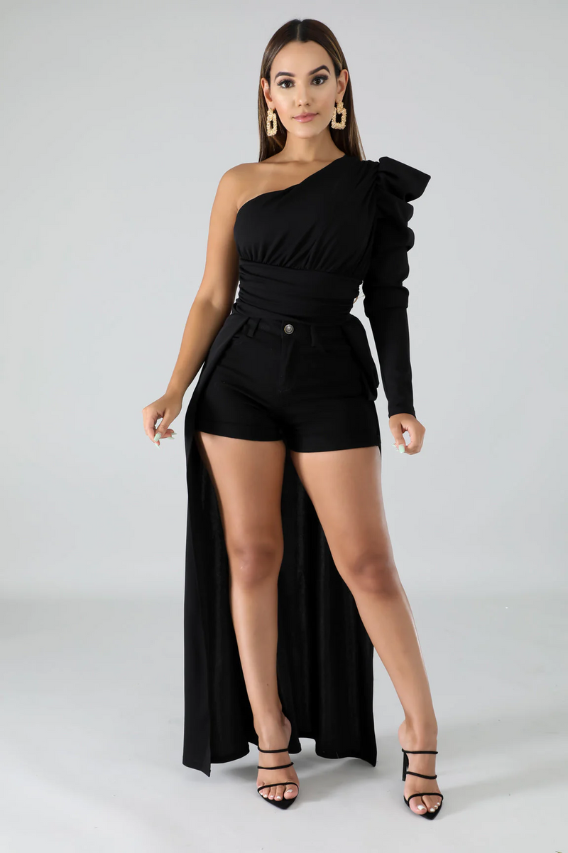 Elegant Long Tail Top – Shakonna’s Bridal & More